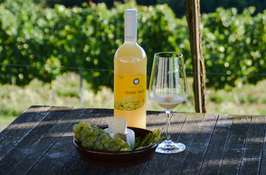 Puklavec Family Wines - vinski mošt