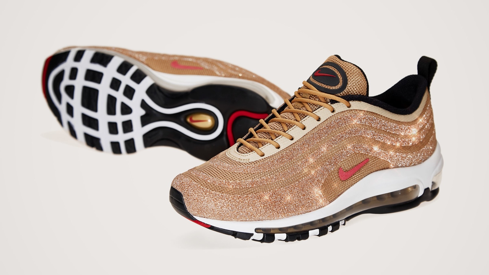 Superge Nike s podpisom Swarovski