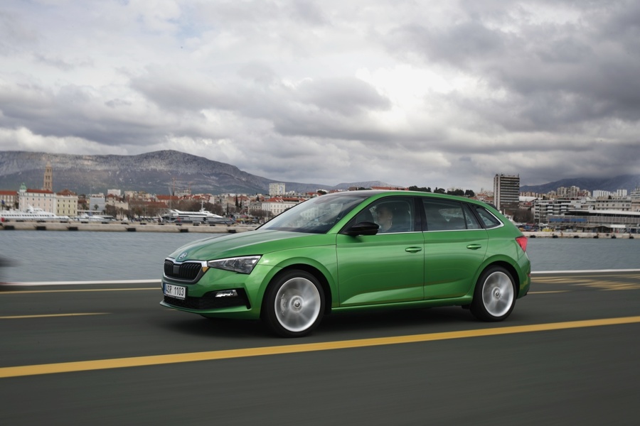Nova Škoda Scala stavi na prostornost in moderno tehnologijo | Citylife ...