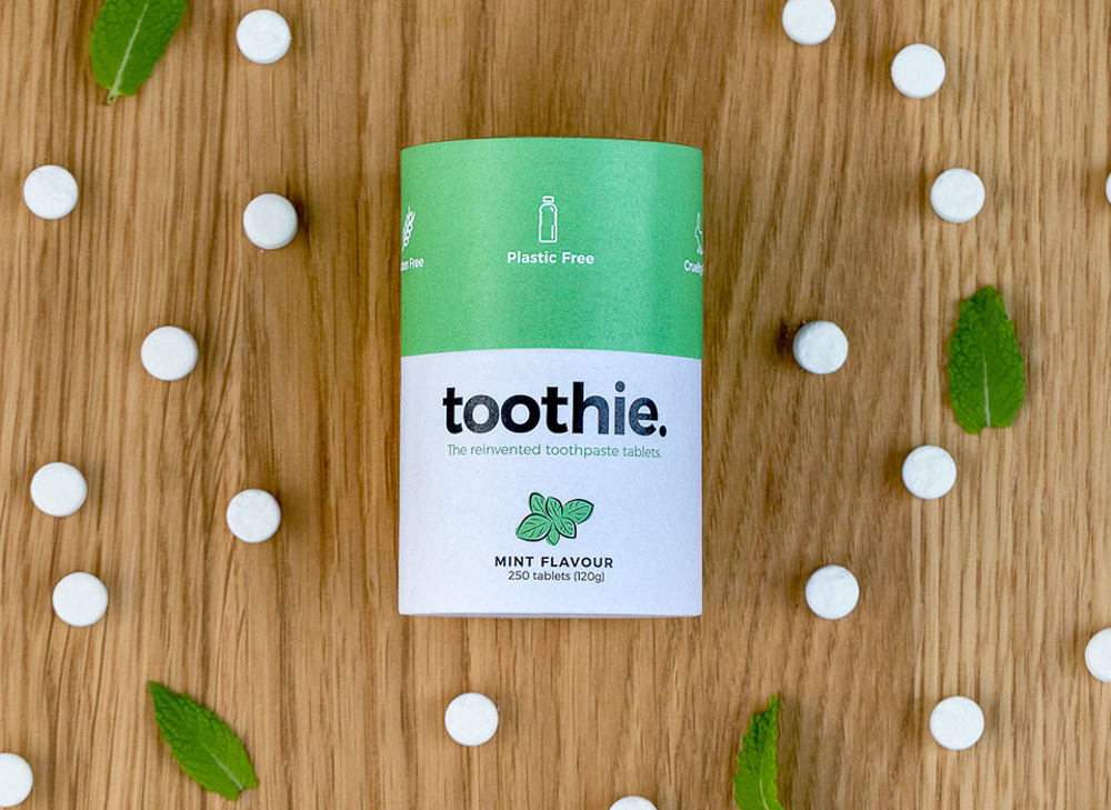 Toothie - naravna in okolju prijazna zobna pasta, narejena v Sloveniji