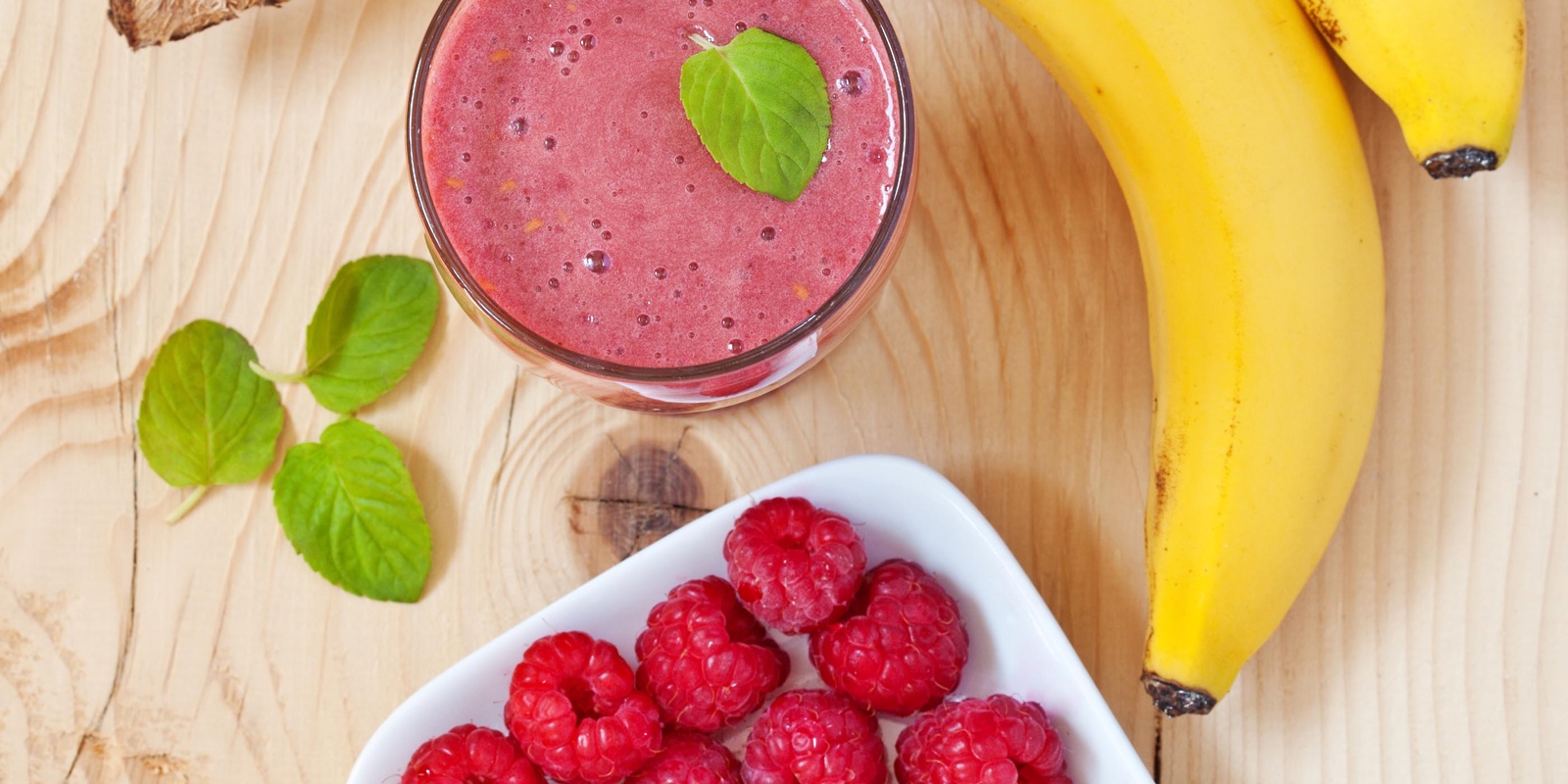 Recept - smuti s kokosom in malinami | Citylife - Urbani lifestyle magazin