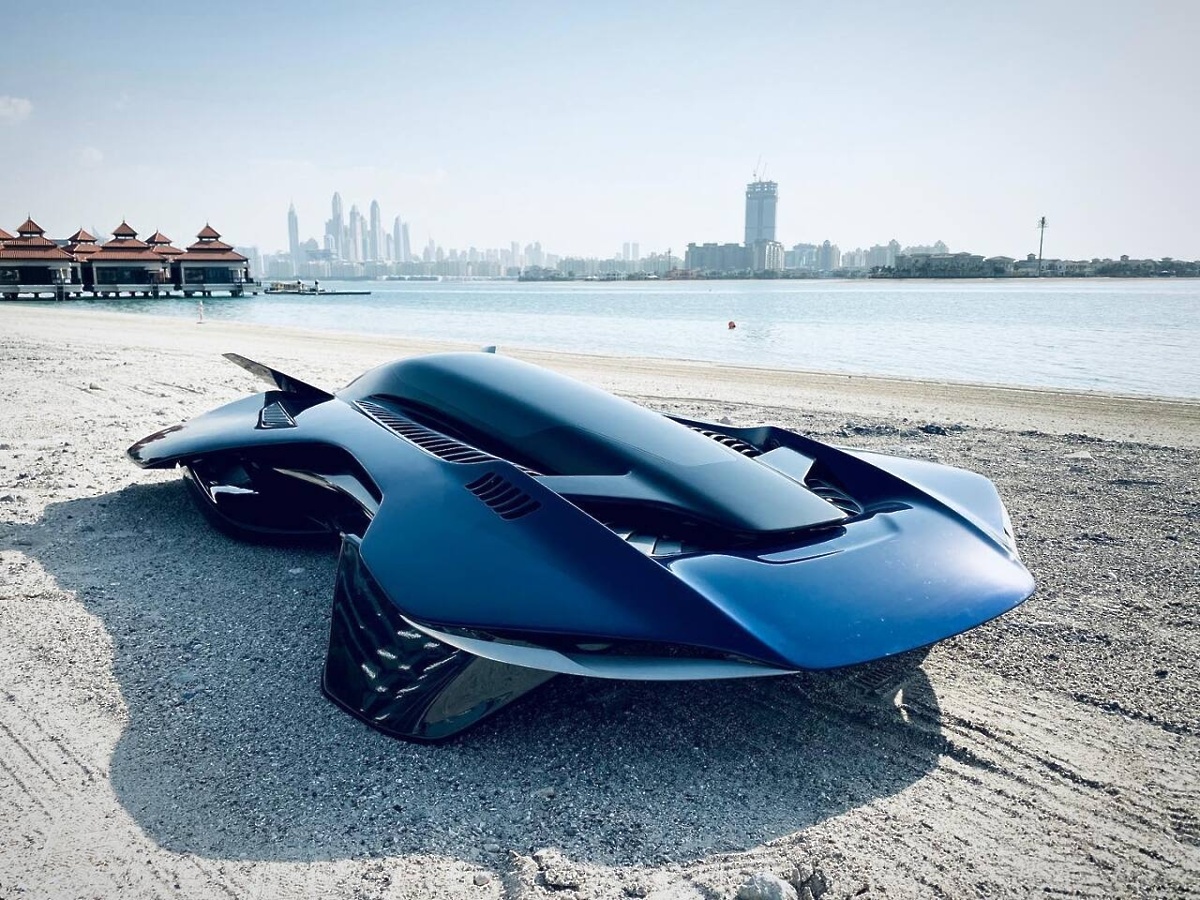 Futuristični leteči avtomobil